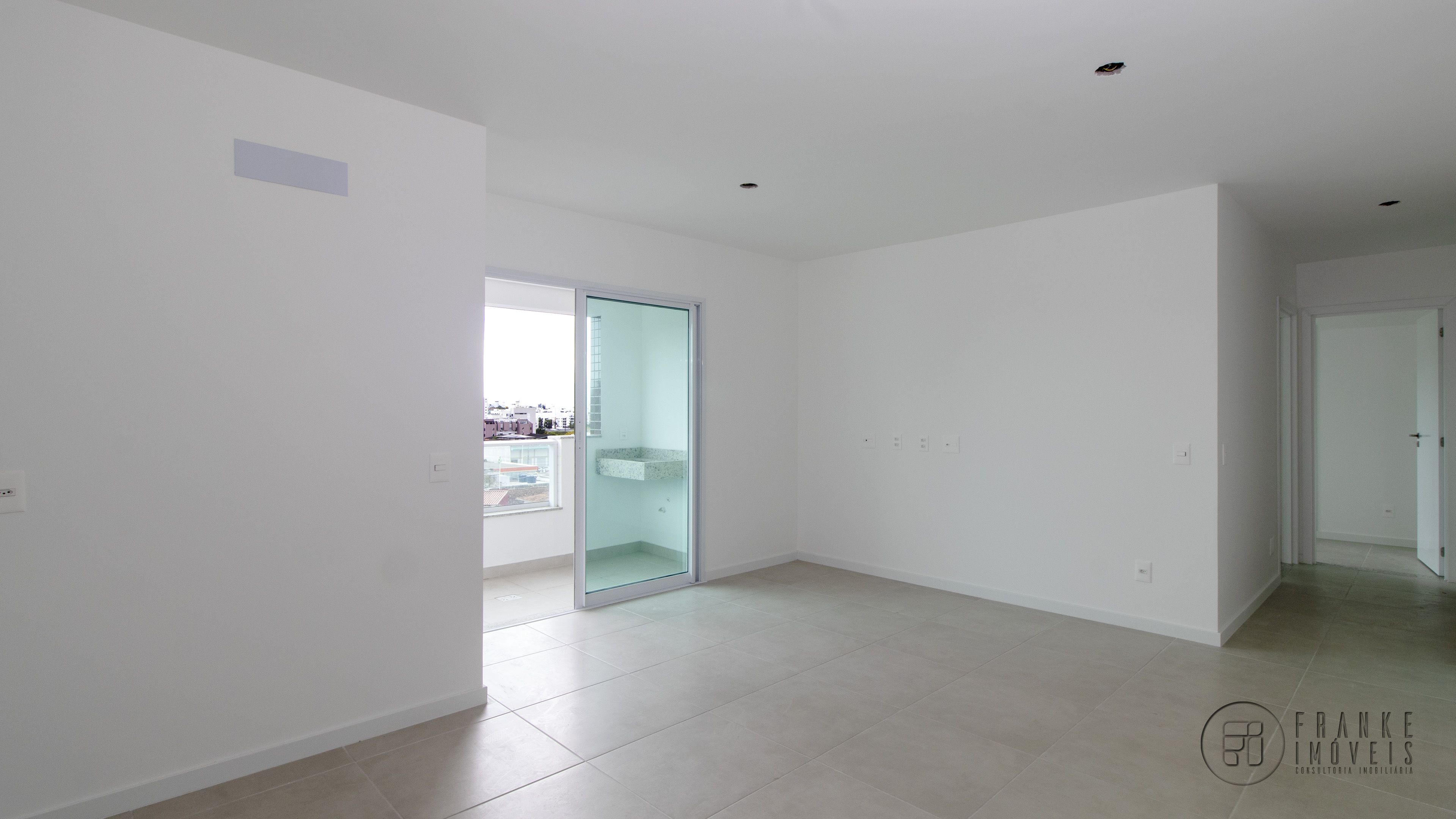 Lucas - Franke Corretor - Imóveis, Compra, Venda, Aluguel.